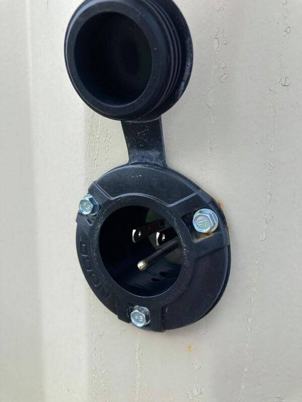 Shipping Container Electrical Outlets | Arkansas Containers LLC